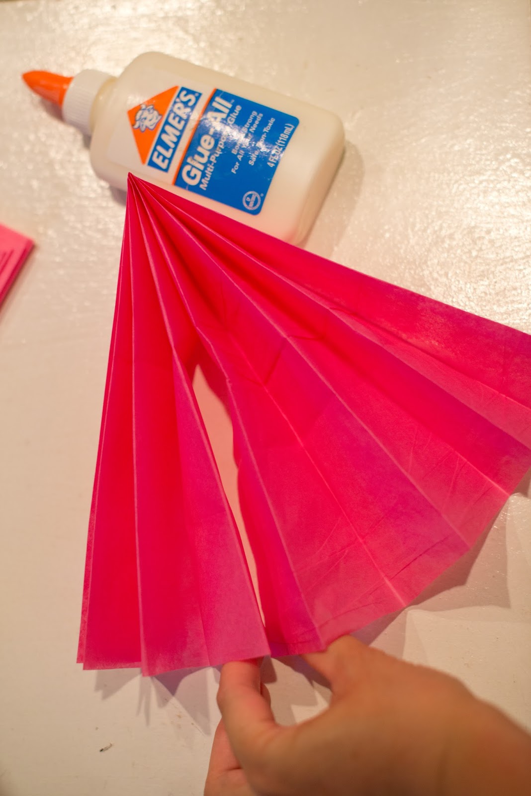 Domestic Fashionista: Paper Flower Fans Tutorial