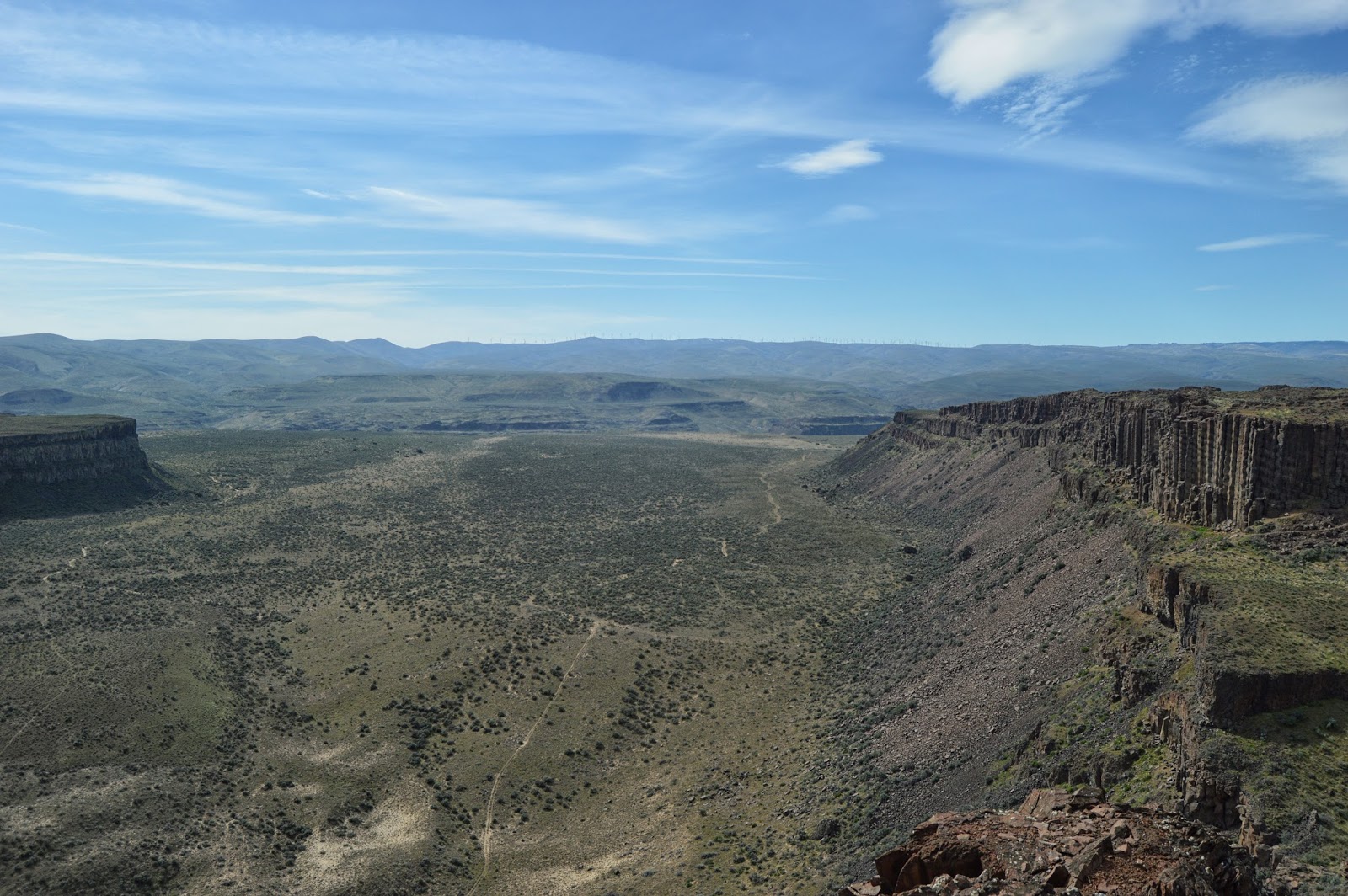 Geologic Adventures: Frenchman Coulee and Echo Basin, Overflowing the ...