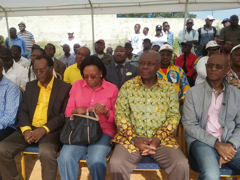 WHEN GABONESE CITIZENS GATHER TOGETHER IN OYEM, THIS IS WHAT HAPPENS ...