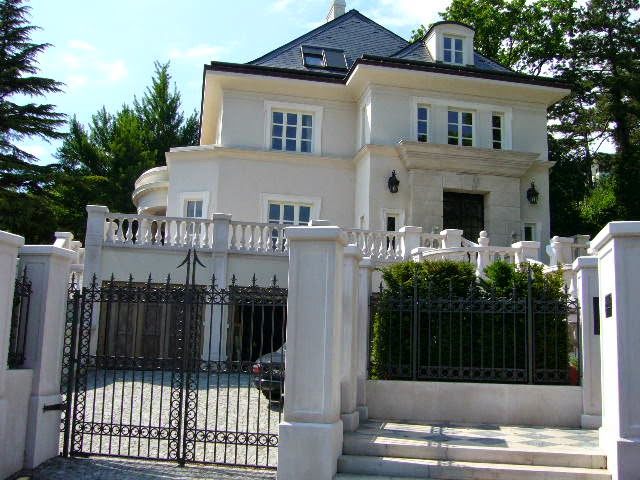 At Home Network: Property of the month – Luxury villa in Vienna