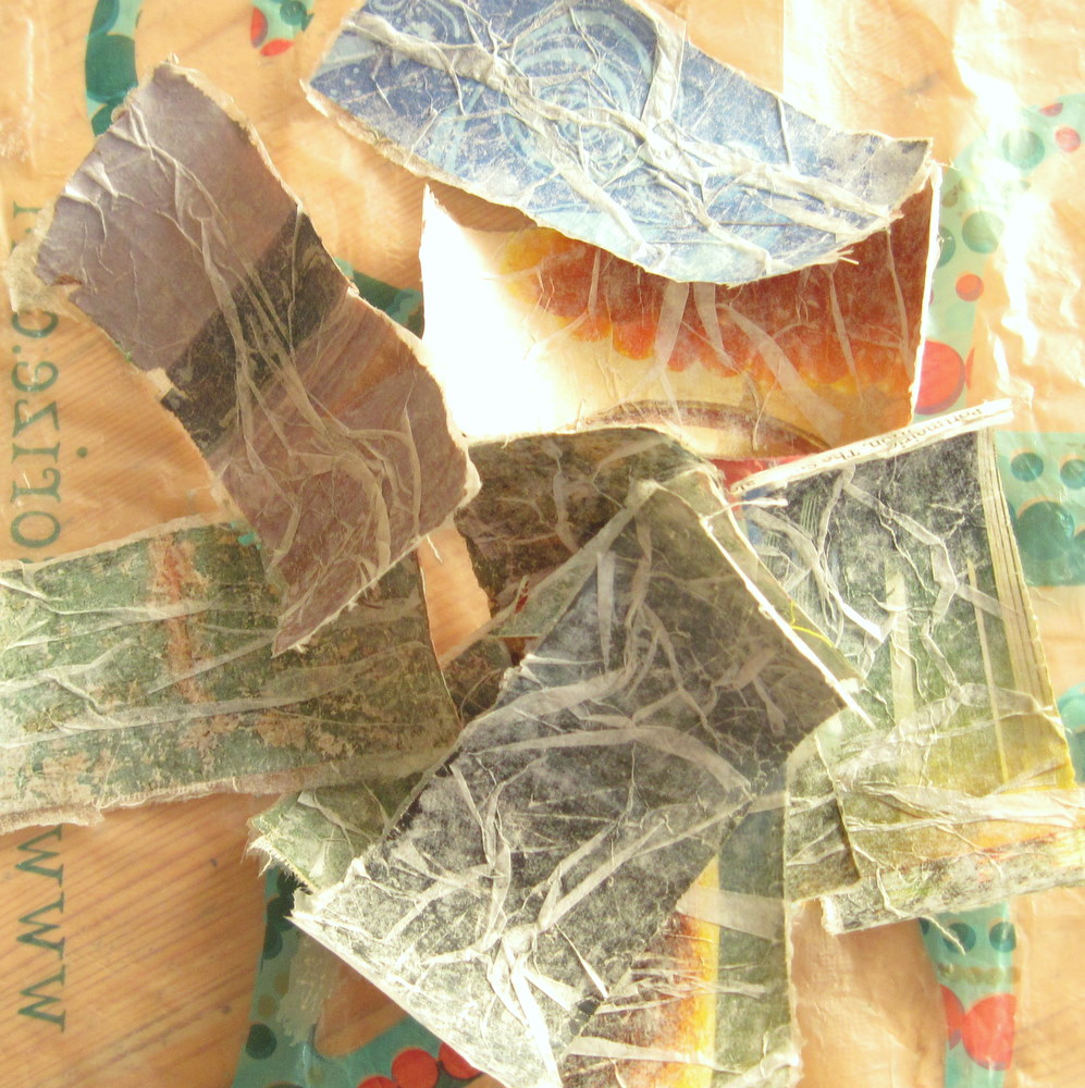 Helen Smith : Artist, Maker: Making textured paper backgrounds... part 2