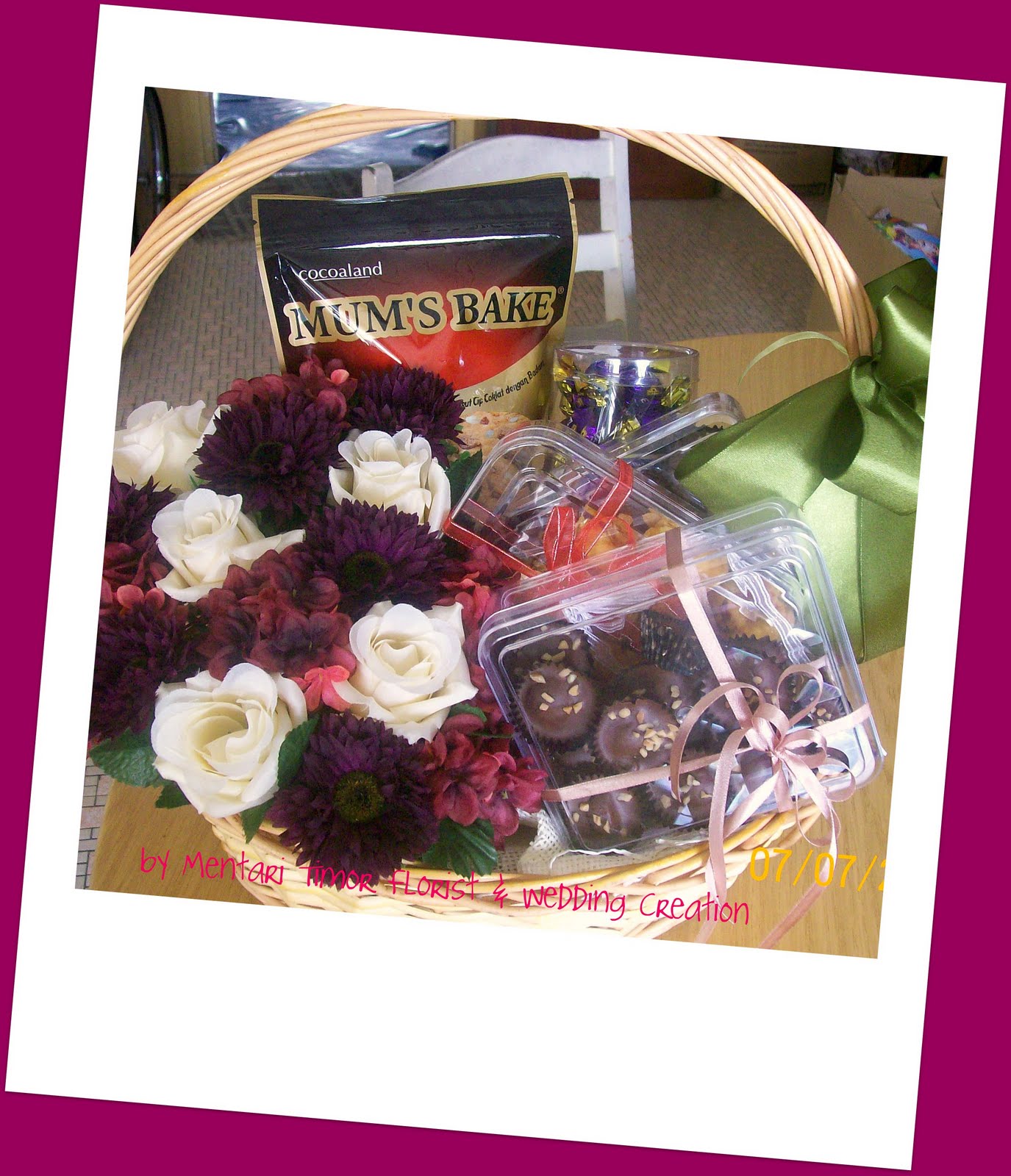 Mentari Timor Florist and Wedding Creation: Hamper kuih raya