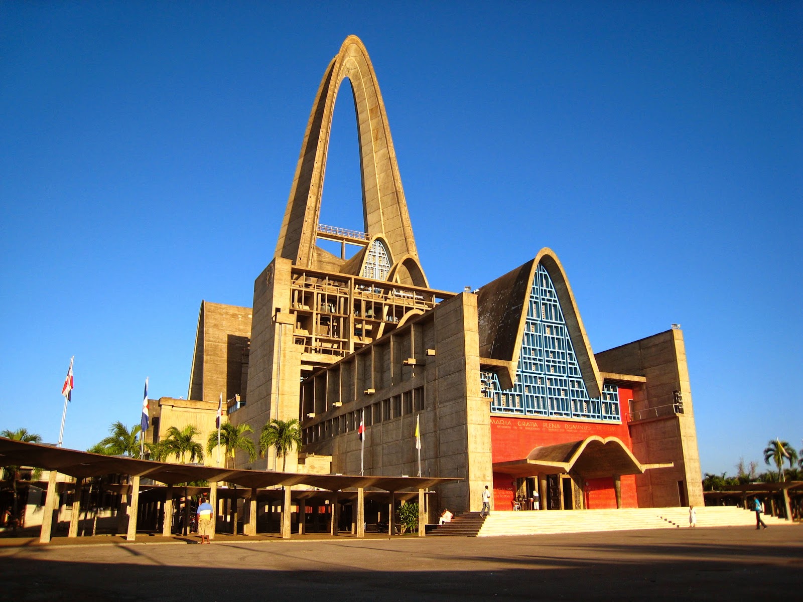 Geografía, Historia y Arte: Catedral de Higüey en República Dominicana