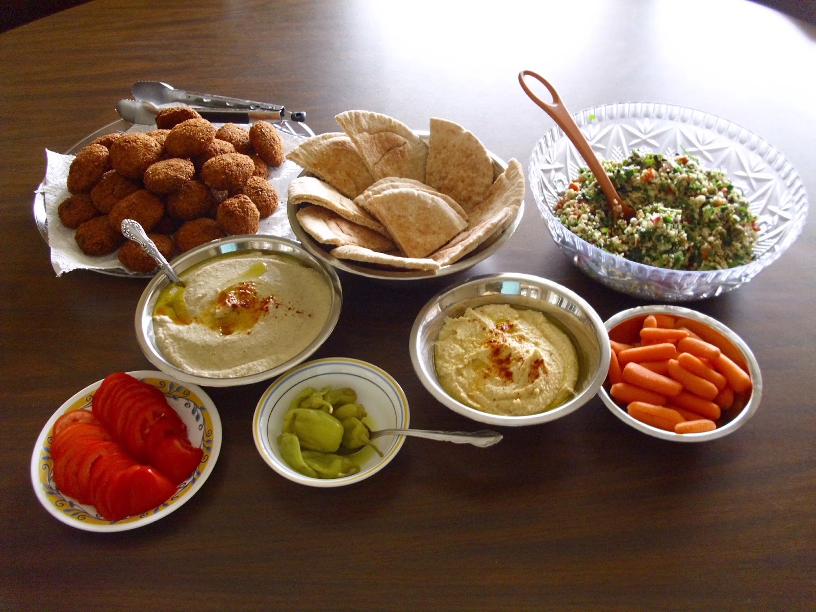 Fit 2 Be: A Mediterranean Feast