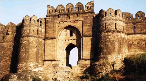 خیبر پختونخواہ میں مختلف تاریخی دور کے آثار