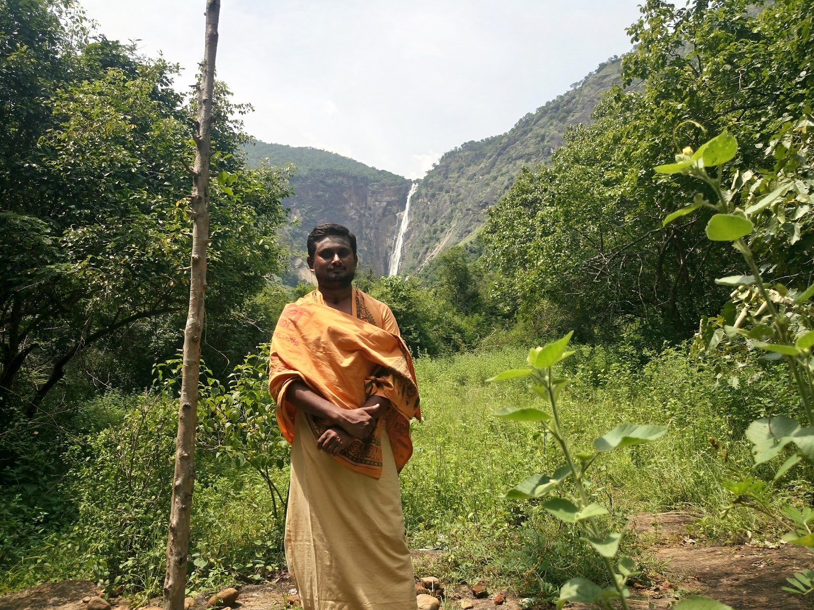 Moongilanai Kamatchi Amman Temple, Devathanapatti: May 2018