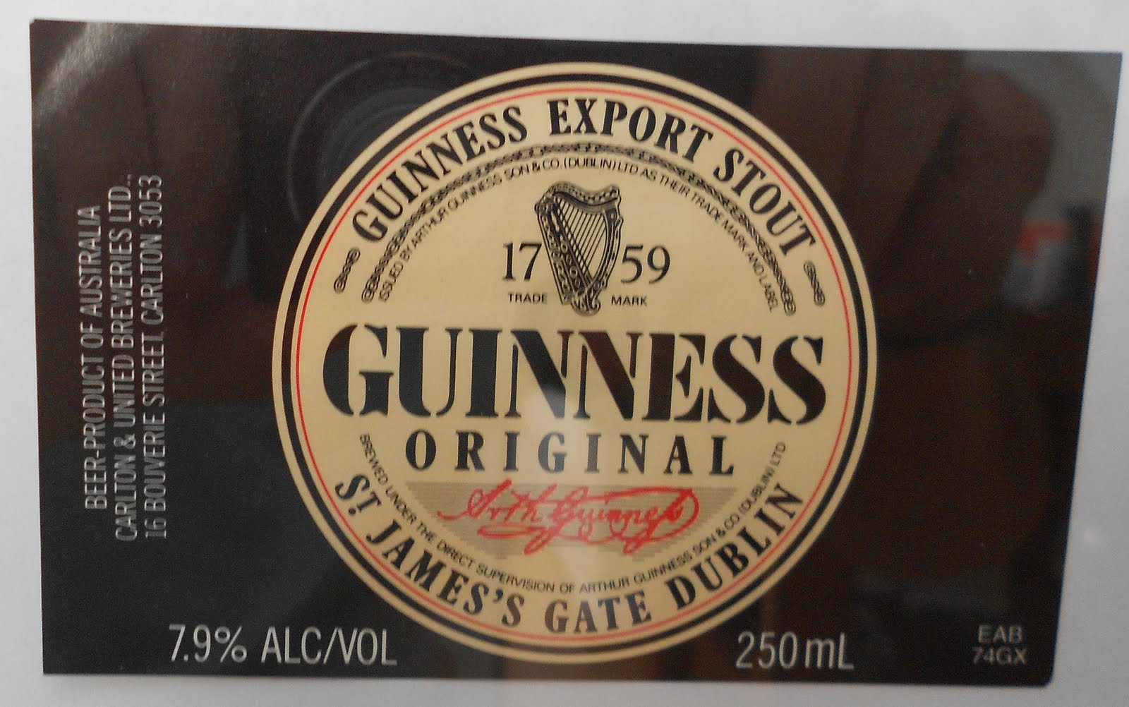 Guinness Collection: Labels, Carlton Ware, Wade, Gilroy, Doctors Books ...