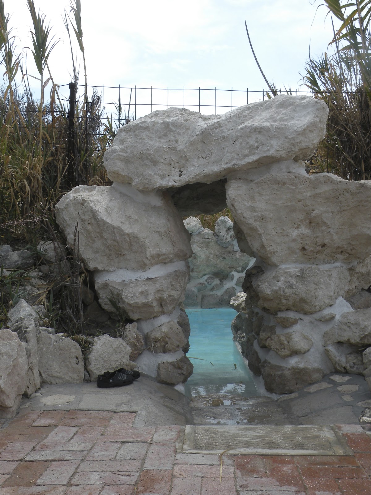 Merry Widow: Escondido Place