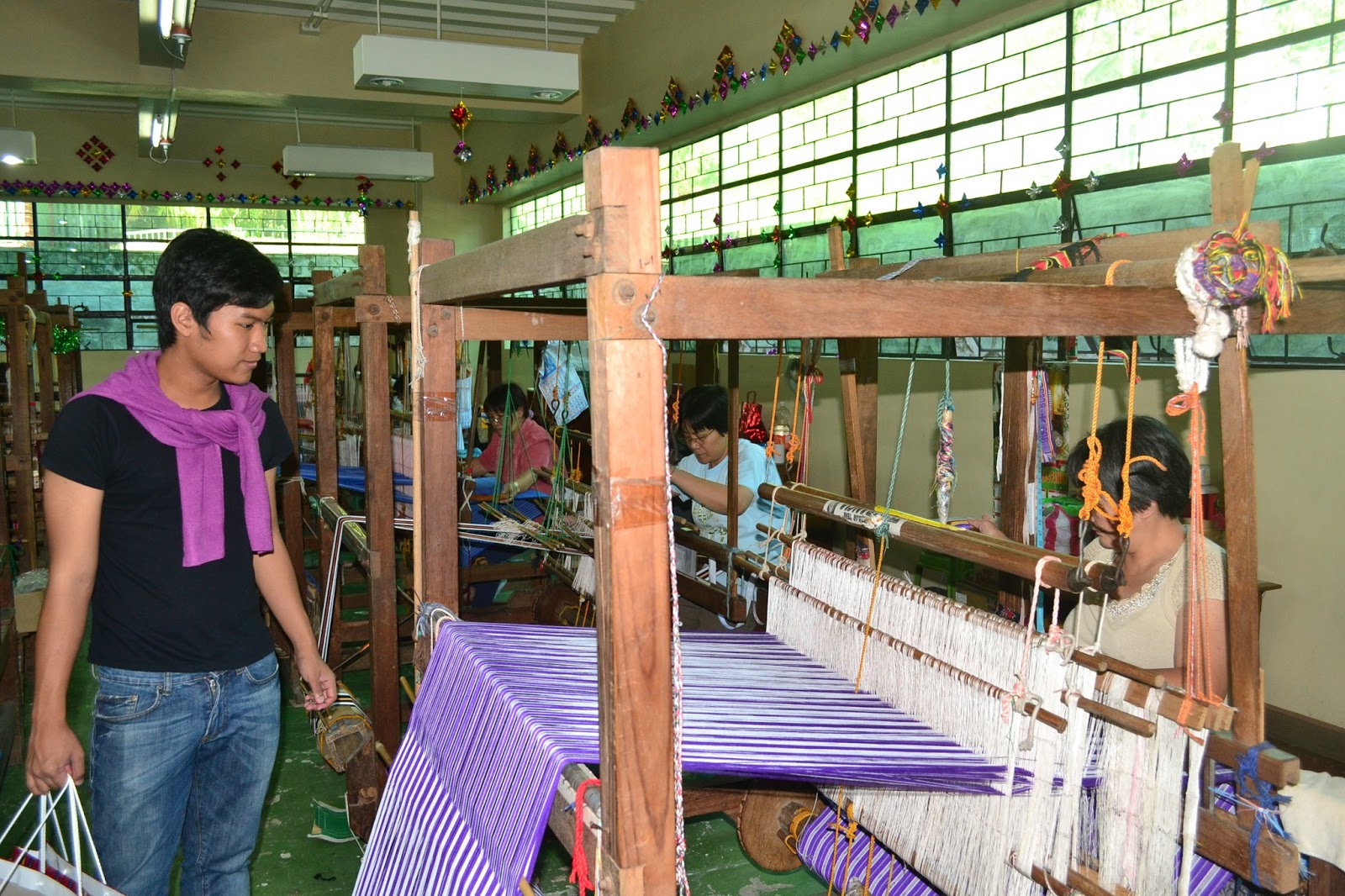 Perigargan: Easter Weaving Room (Baguio City)