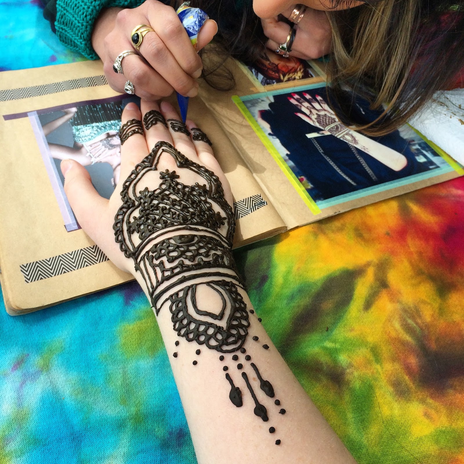 mancunian wave: Atmosfield Fest henna stall