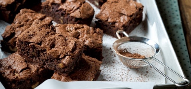 LEKKER RESEPTE VIR DIE JONGERGESLAG: BROWNIES MET KOOKOLIE