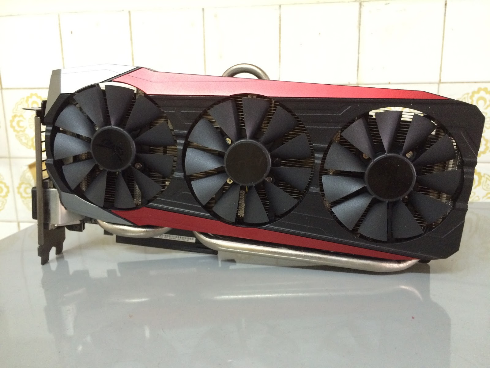 Unboxing & Review: ASUS Strix R9 390X