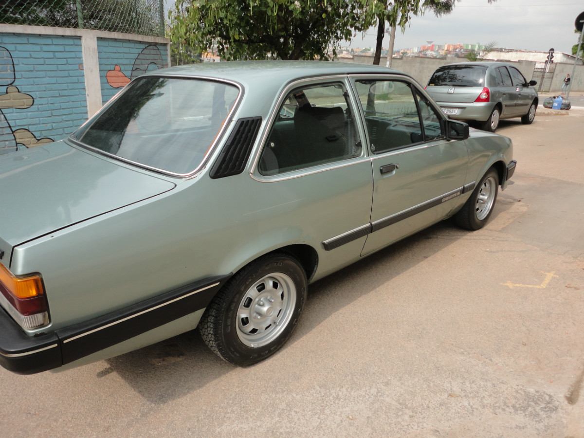 Chevette 88 SL: Chevette 88 SL