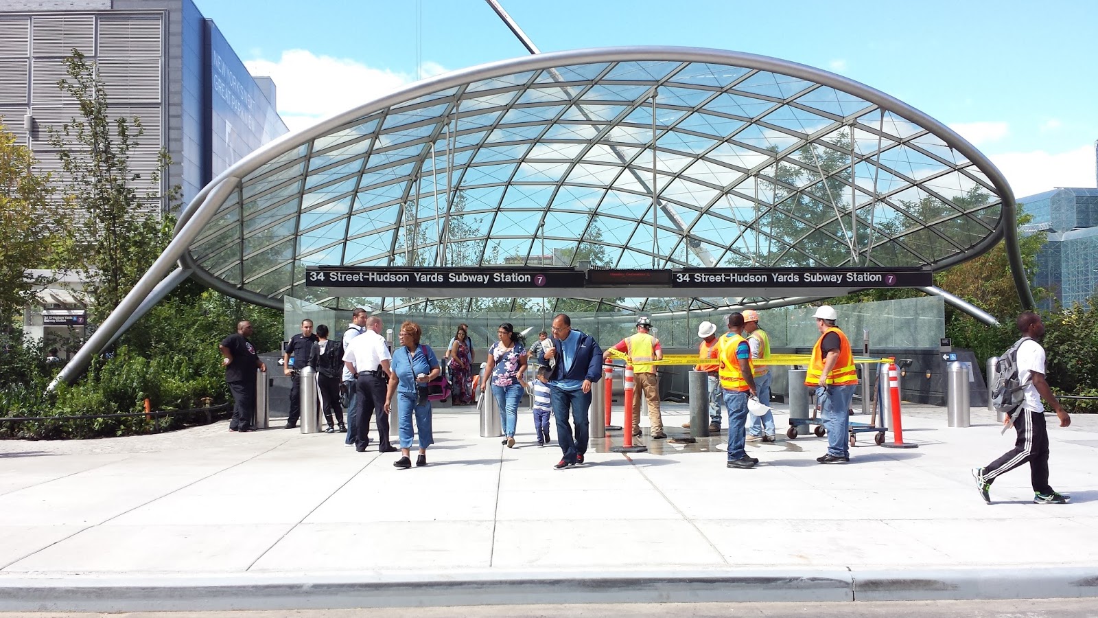 New Hudson Yards 7 Train Station and Park in 17 Pictures!