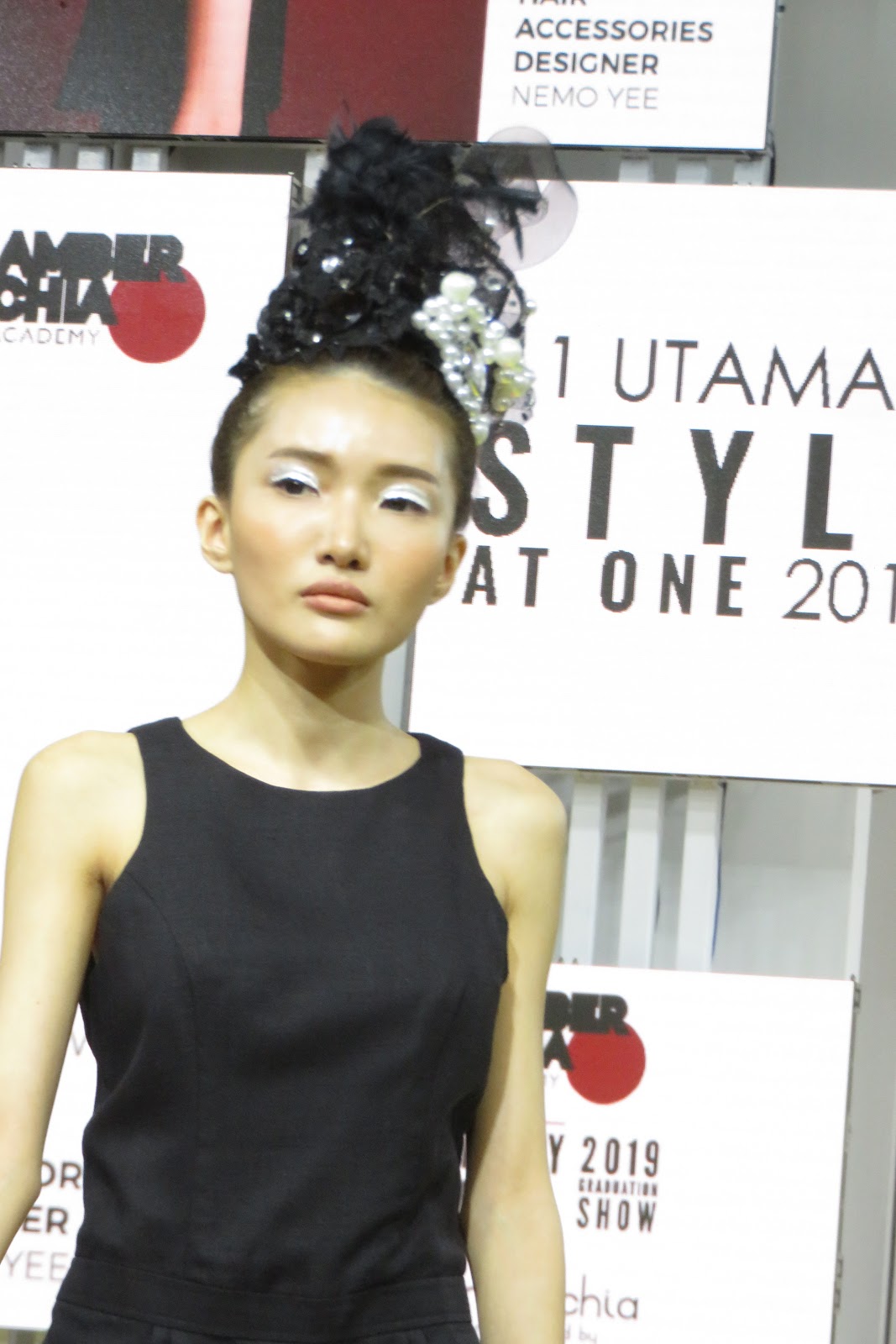 Kee Hua Chee Live!: PART 2---AMBER CHIA ACADEMY 9th GRADUATION AT ONE ...