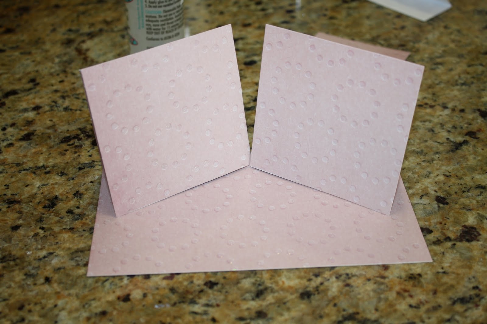 Lala's World: Double twisted easel card (Tutorial included)