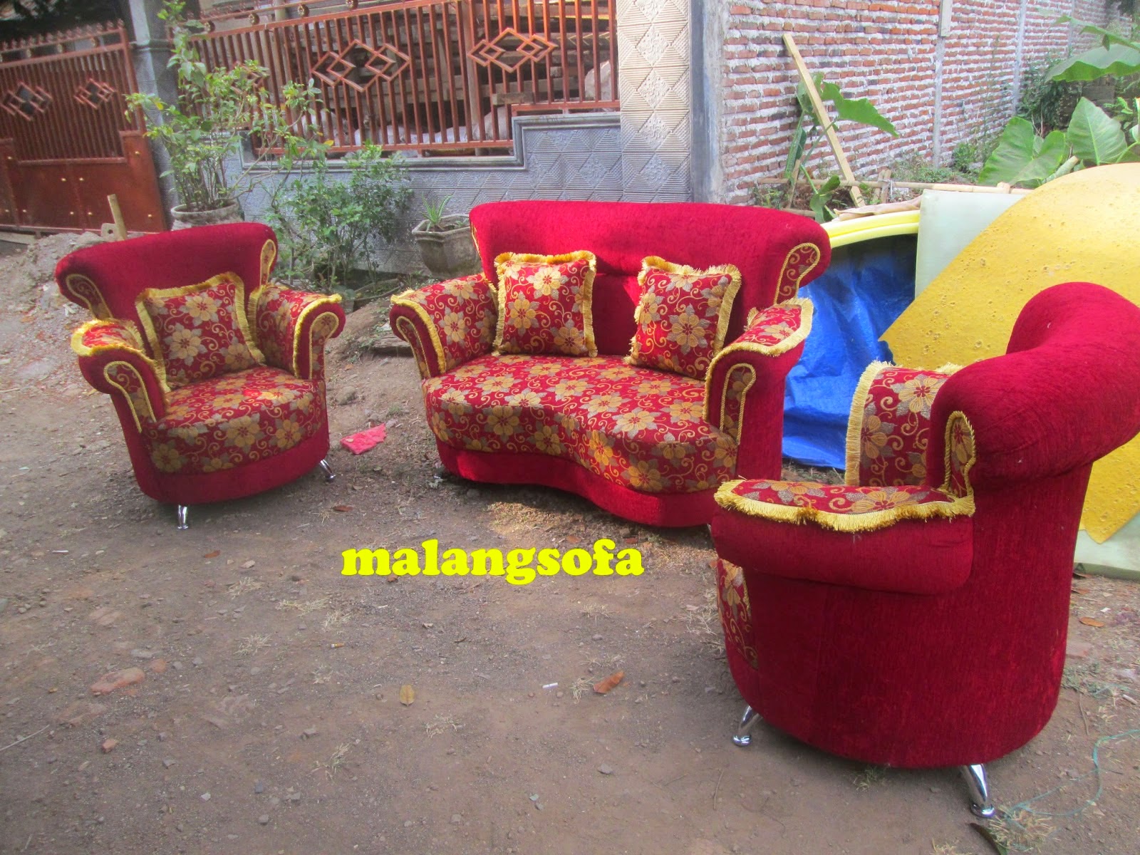 sofa malang murah: SOFA DOMBA 211 MAROON