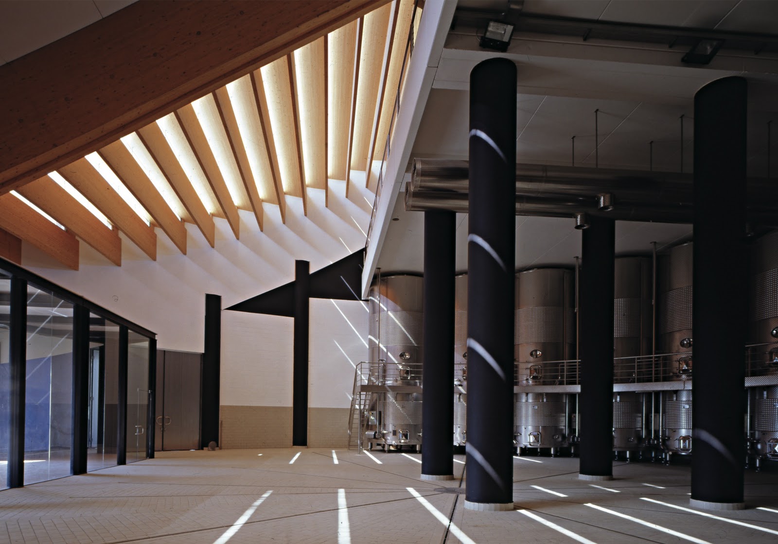 The temples of consumption: Mario Botha. The new winery, Chateau Fozher ...