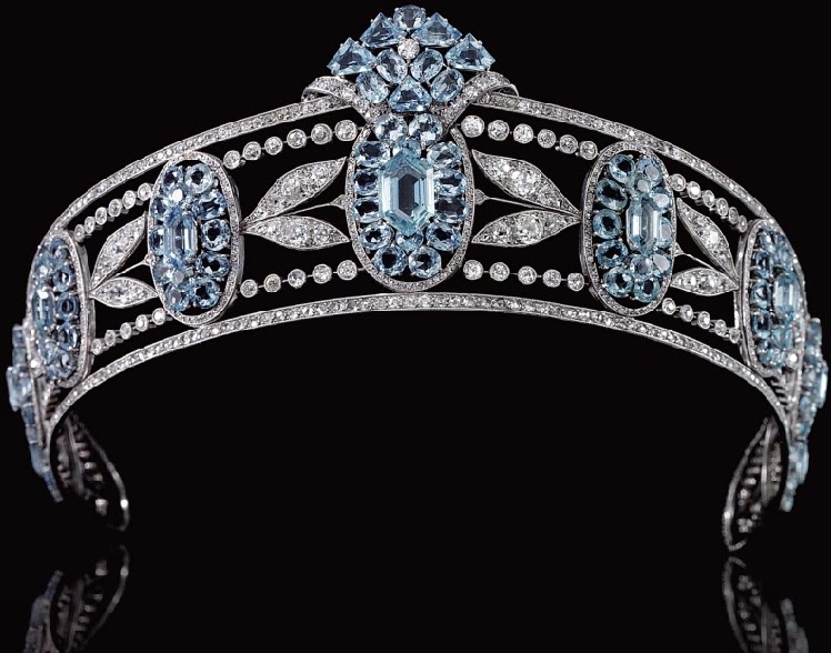 TOPTENFASHIONNEW: BLUE DIAMOND TIARA CROWN