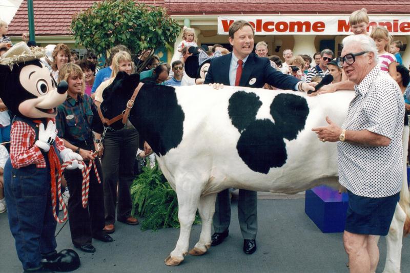 Main Street Gazette: Holy Cow