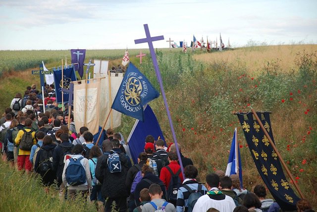New Liturgical Movement: Third and Final Day of the Chartres Pilgrimage