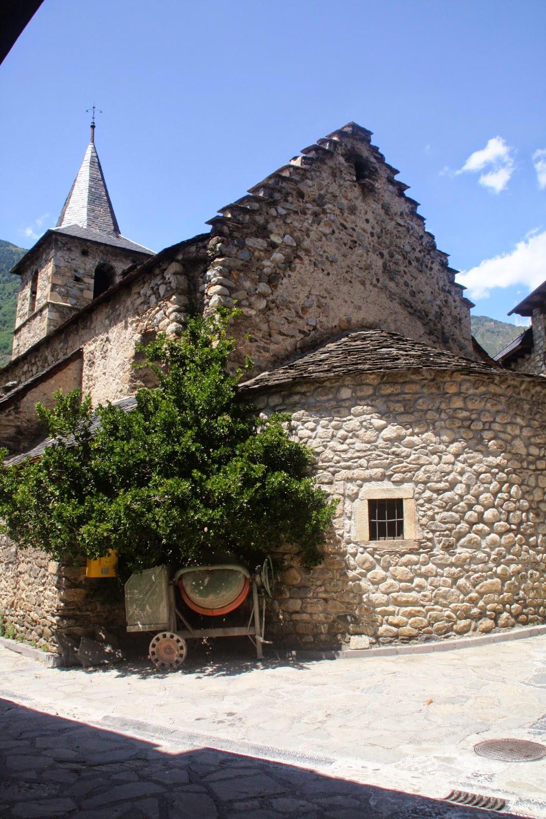 BUSCANDO A PYRENE: ANSILS (ANCILES) Segunda parte