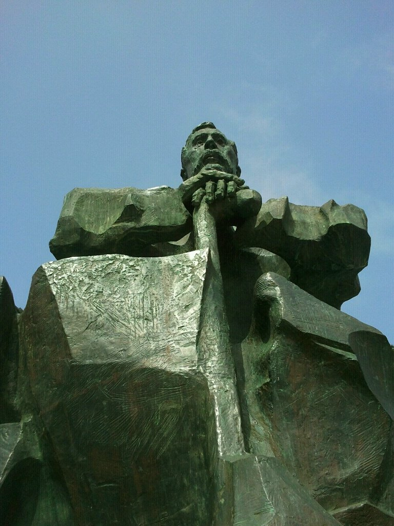 Esculturas Gran Canaria: Monumento a Benito Pérez Galdós, Obra de Pablo ...