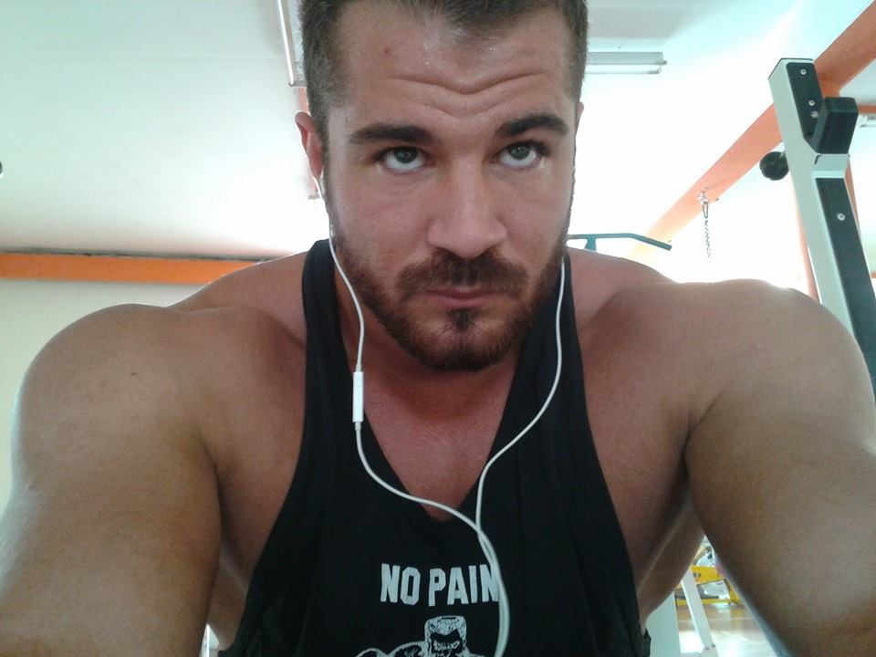 Beefcakes of Wrestling: Body Shots : Selfies