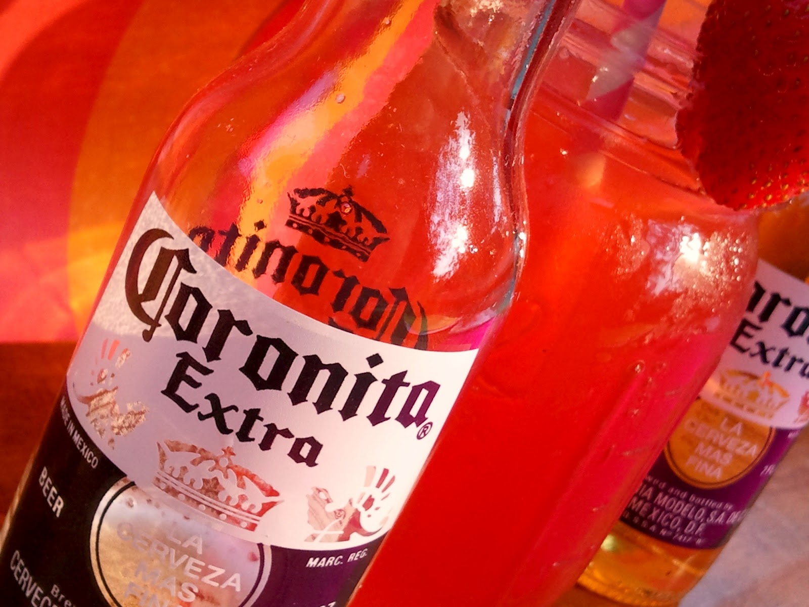chica chocolatina: Raspberry Rosita- Raspberry-Lemonade Corona