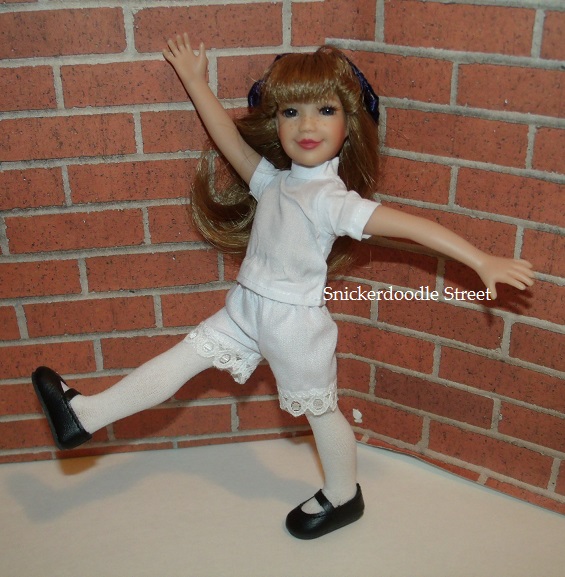 SNICKERDOODLE STREET: *REVIEW* Suzannah Dream Doll - Ginger Brook Hollow