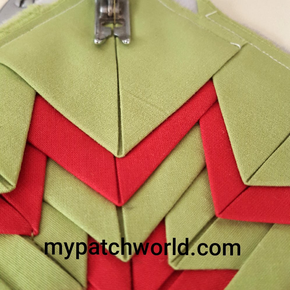 folded star potholder tutorial | All about patchwork and quilting