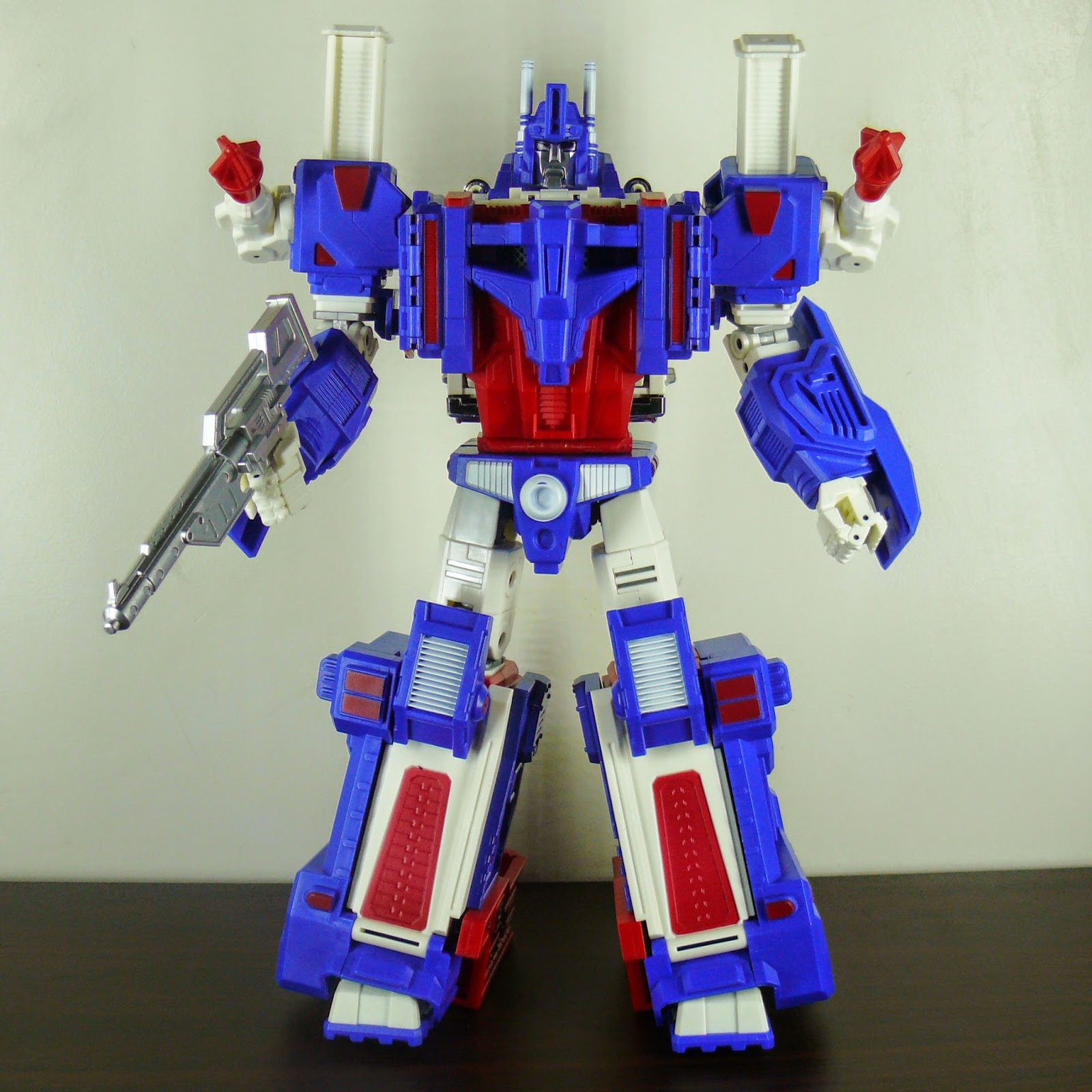 Blog Transformers.com: 1095: KFC E.A.V.I Citizen Stack (2nd run) (Ultra ...