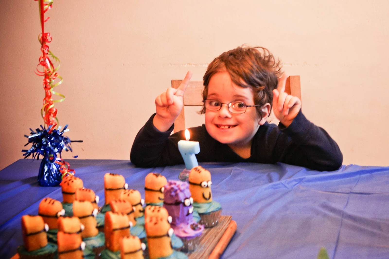 elijah & samson: The minion party!