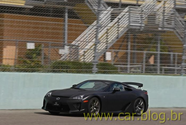 Lexus :primeira unidade do LFA vendida na Espanha