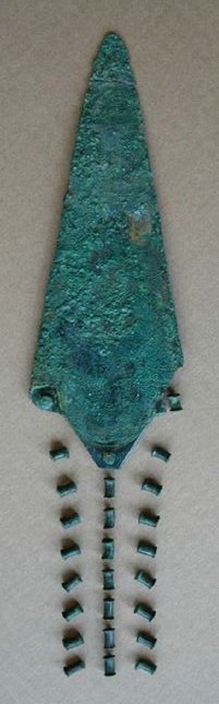 bensozia: Racton Man's Fatal Dagger Dueling