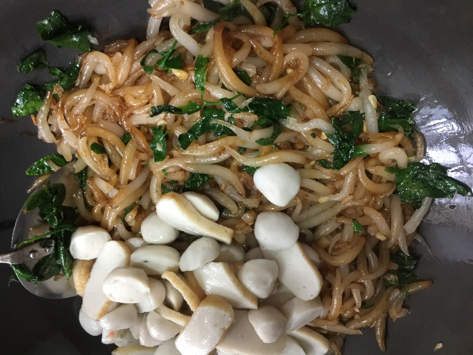 Fried Loh See Fun (Rice Pin Noodle)