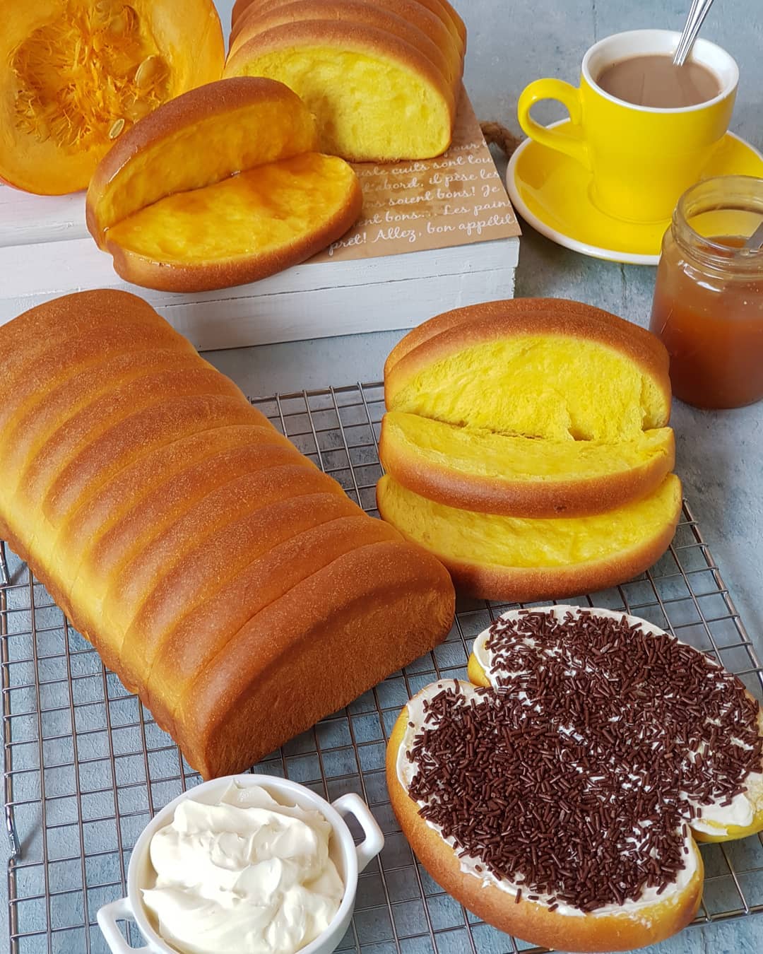 Resep Resep Roti Sisir Labu Kuning by - Bumbu sempurna