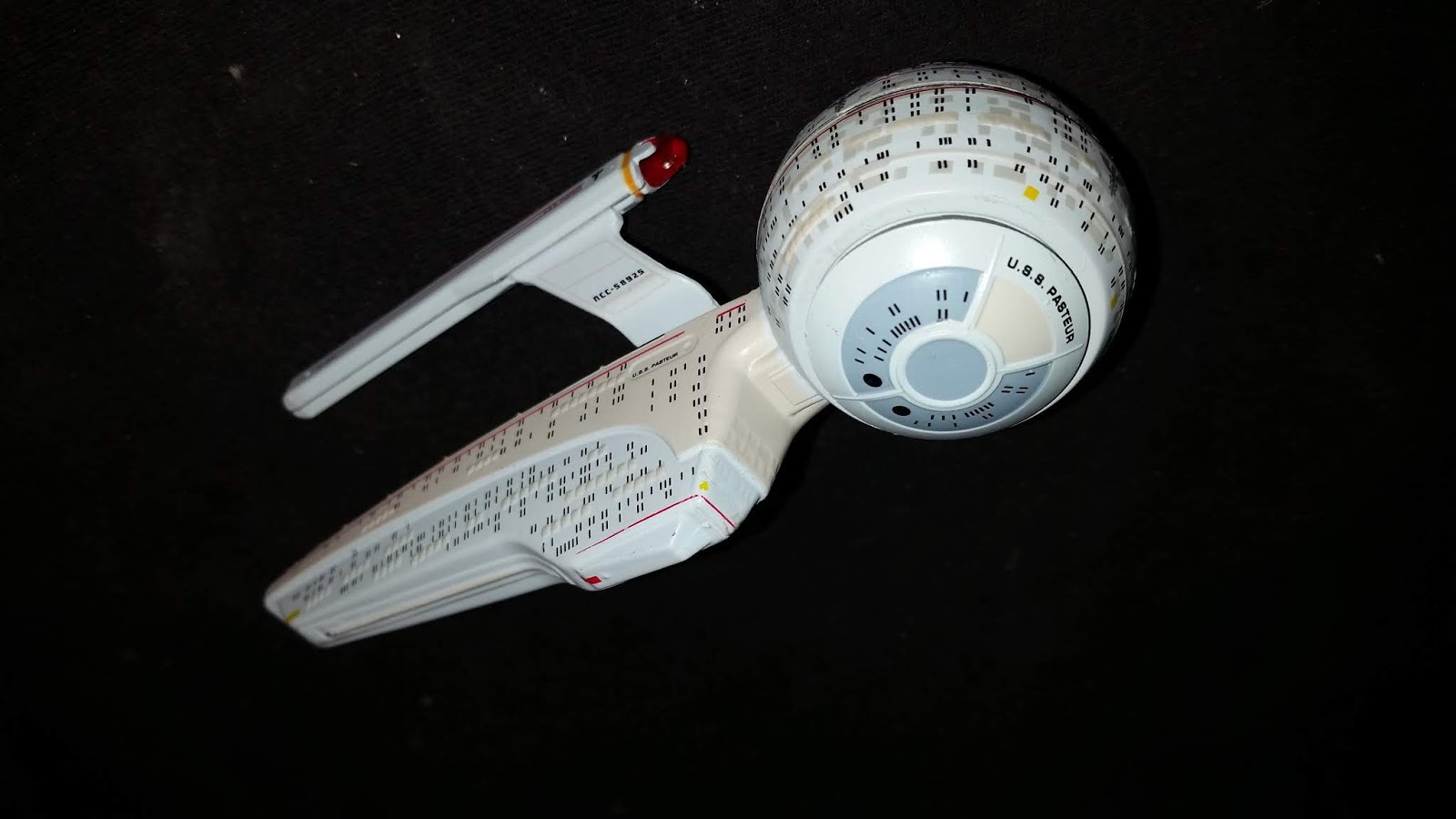 Deep Space Pat: EMvTW 42: USS Pasteur NCC-58525 (Olympic class)
