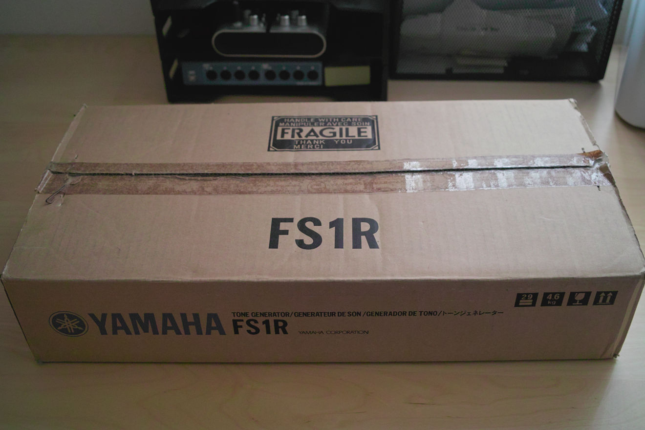 MATRIXSYNTH: Yamaha FS1R with Original Box