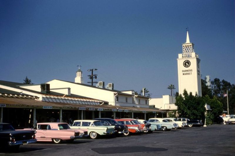 46 Fascinating Color Photos That Capture Street Scenes of Los Angeles ...