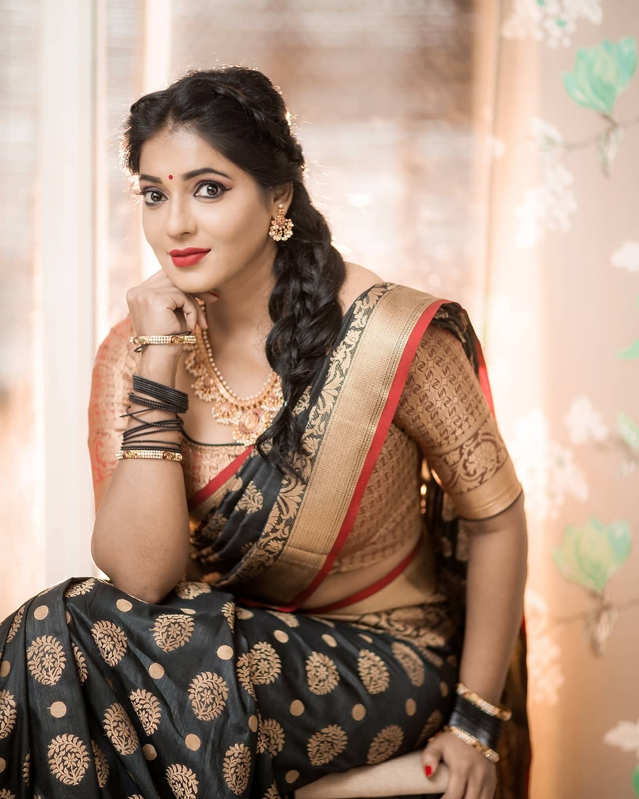 South Actress Reshma Pasupuleti in wedding saree photos