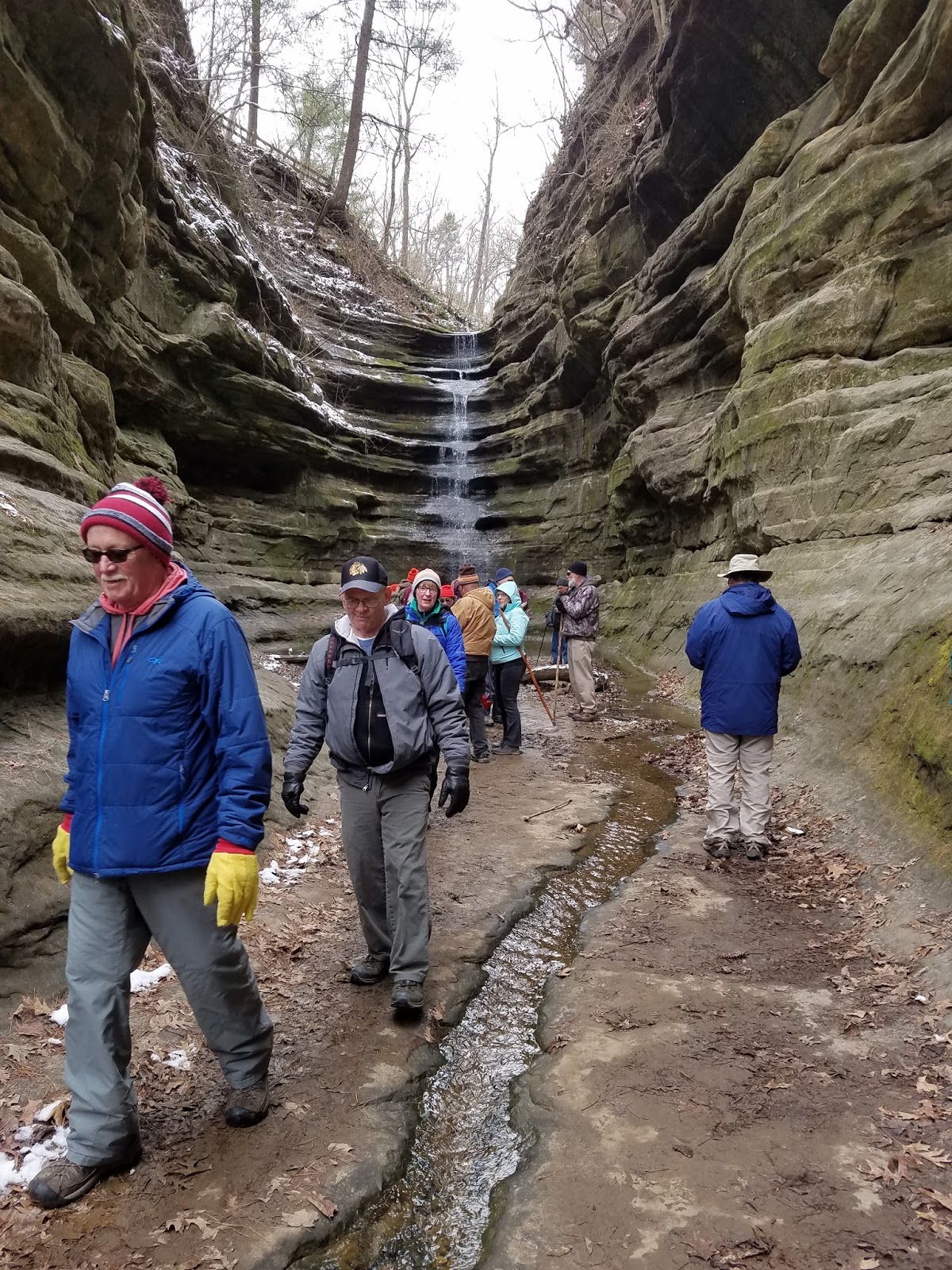 Hike Starved Rock: Starved Rock, Lover's Leap, Eagle's Cliff, Beehive ...