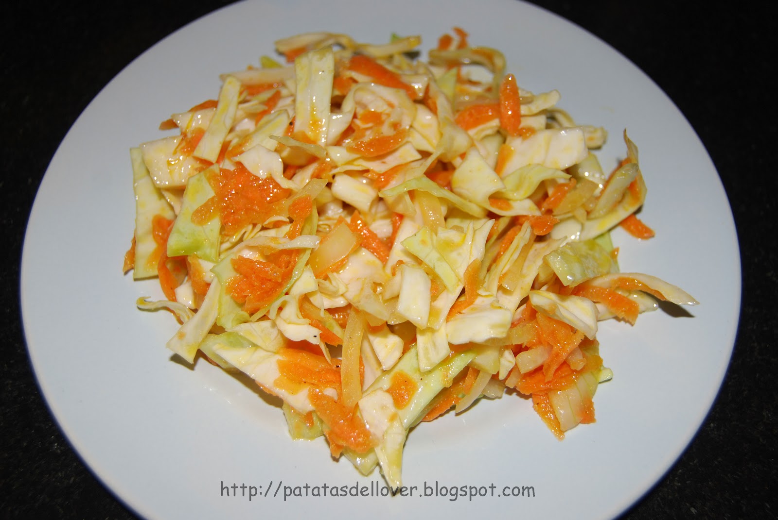 Patatas de llover: ENSALADA DE REPOLLO