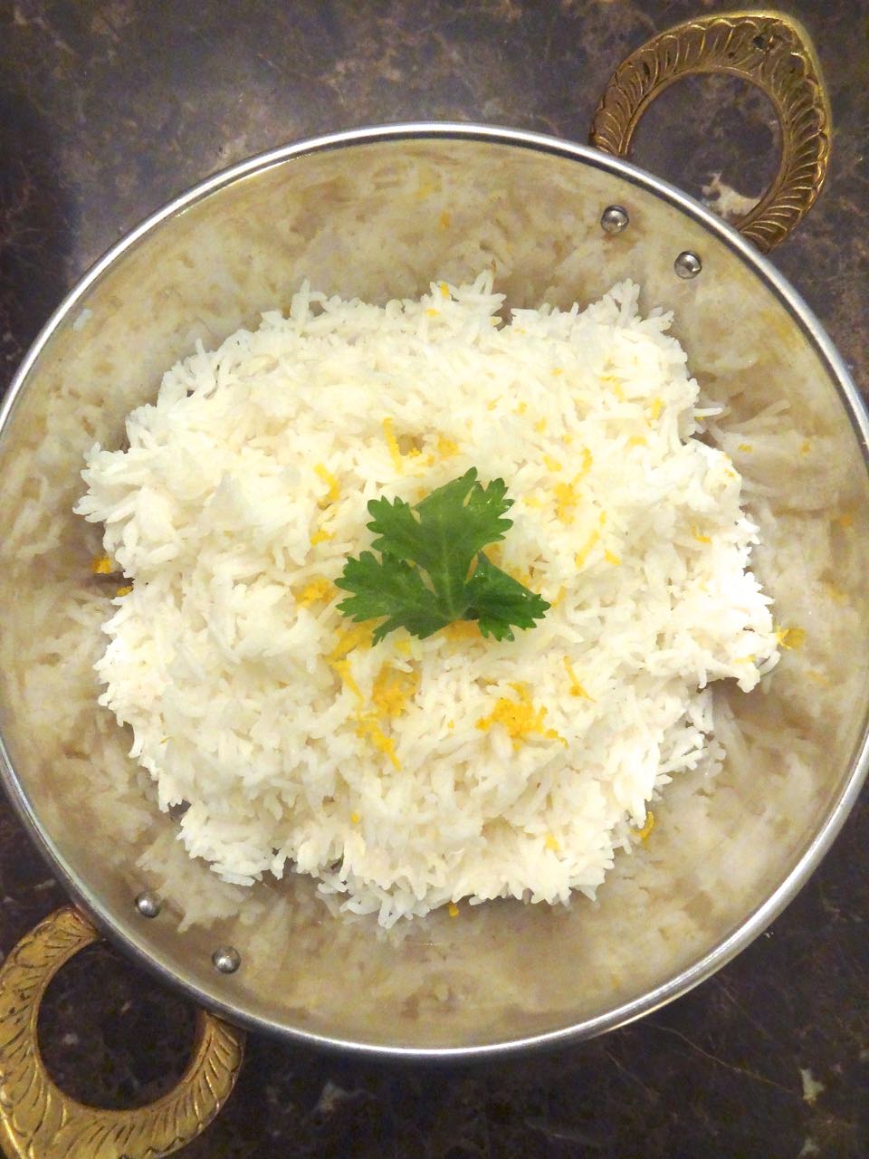 Scrumpdillyicious: Cauliflower, Potato & Green Pea Matar Dal