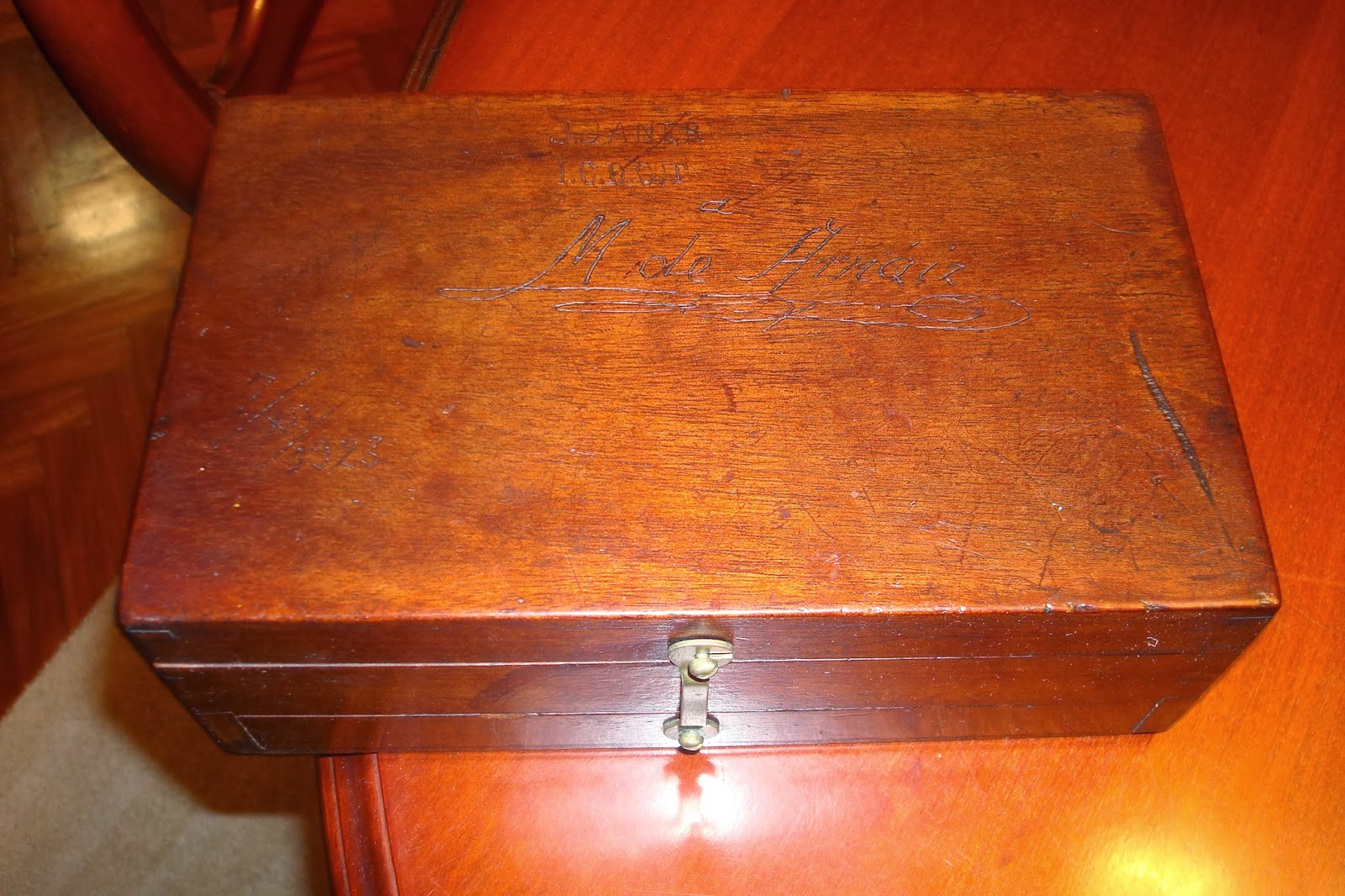 CASA DE ARNÁIZ: Caja de Caoba de Tabaco de Cuba Gener, regalada por J ...