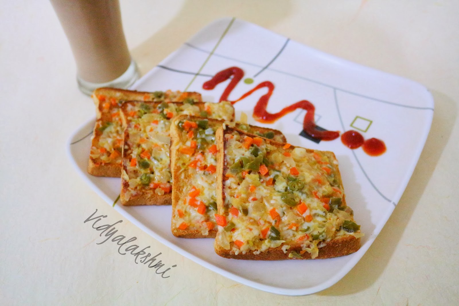 Chinese Cheese Toast(Schezwan Toast)