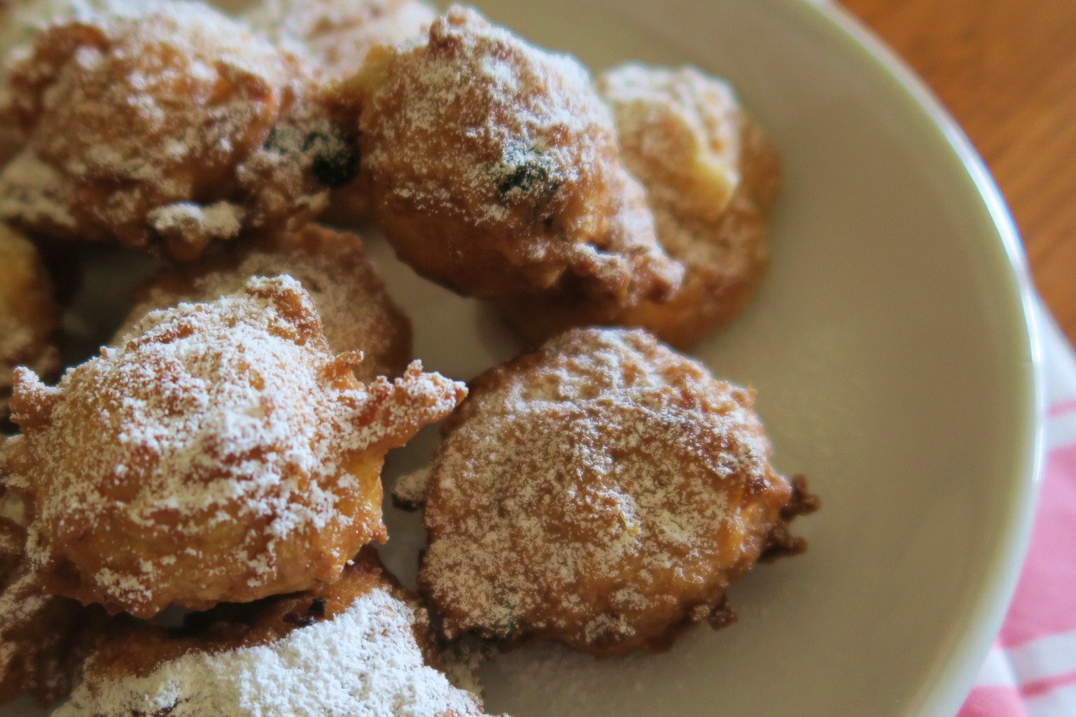 Italian Street Food & Fritole (Sweet Apple Fritters)