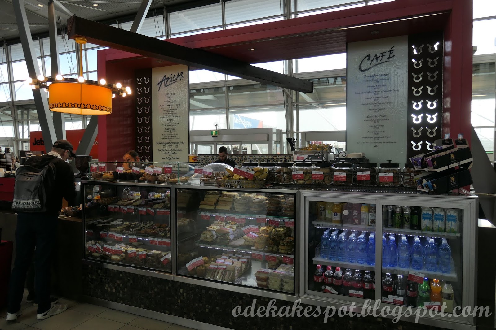 オーストラリアレンタカー旅行記② ～出発！QF34→VA1623を乗り継いでエアーズロックへ～|おでかけスポット情報局