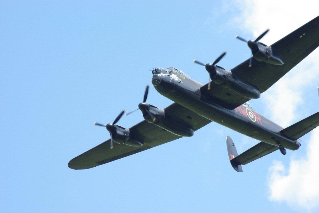 Jet & Prop by FalkeEins: Pathfinder Squadron flypast