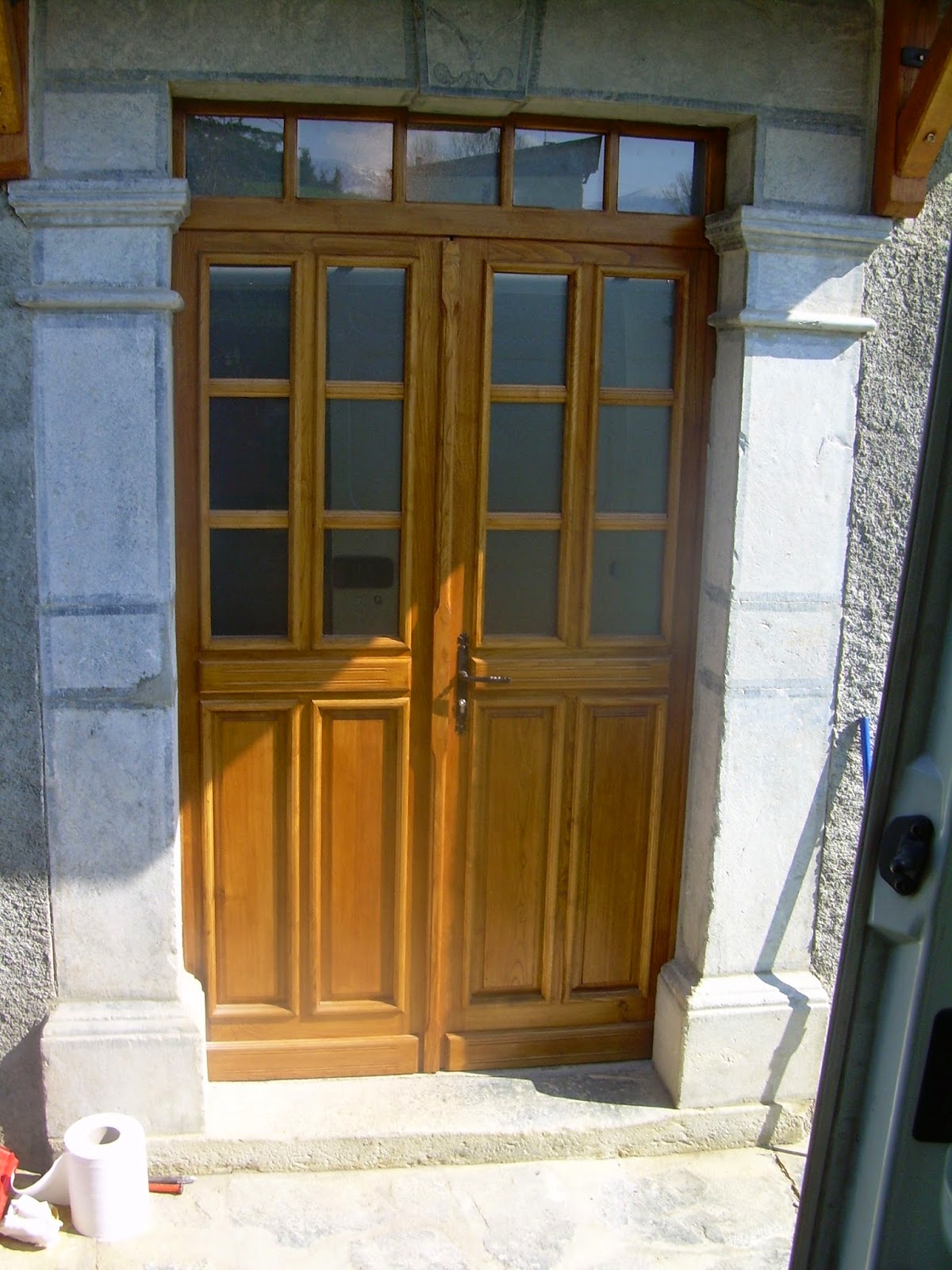 Menuiserie d'Avezac: PORTE A PORTE